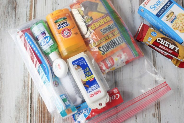 Blessing Bags - How to create + FREE Checklist!