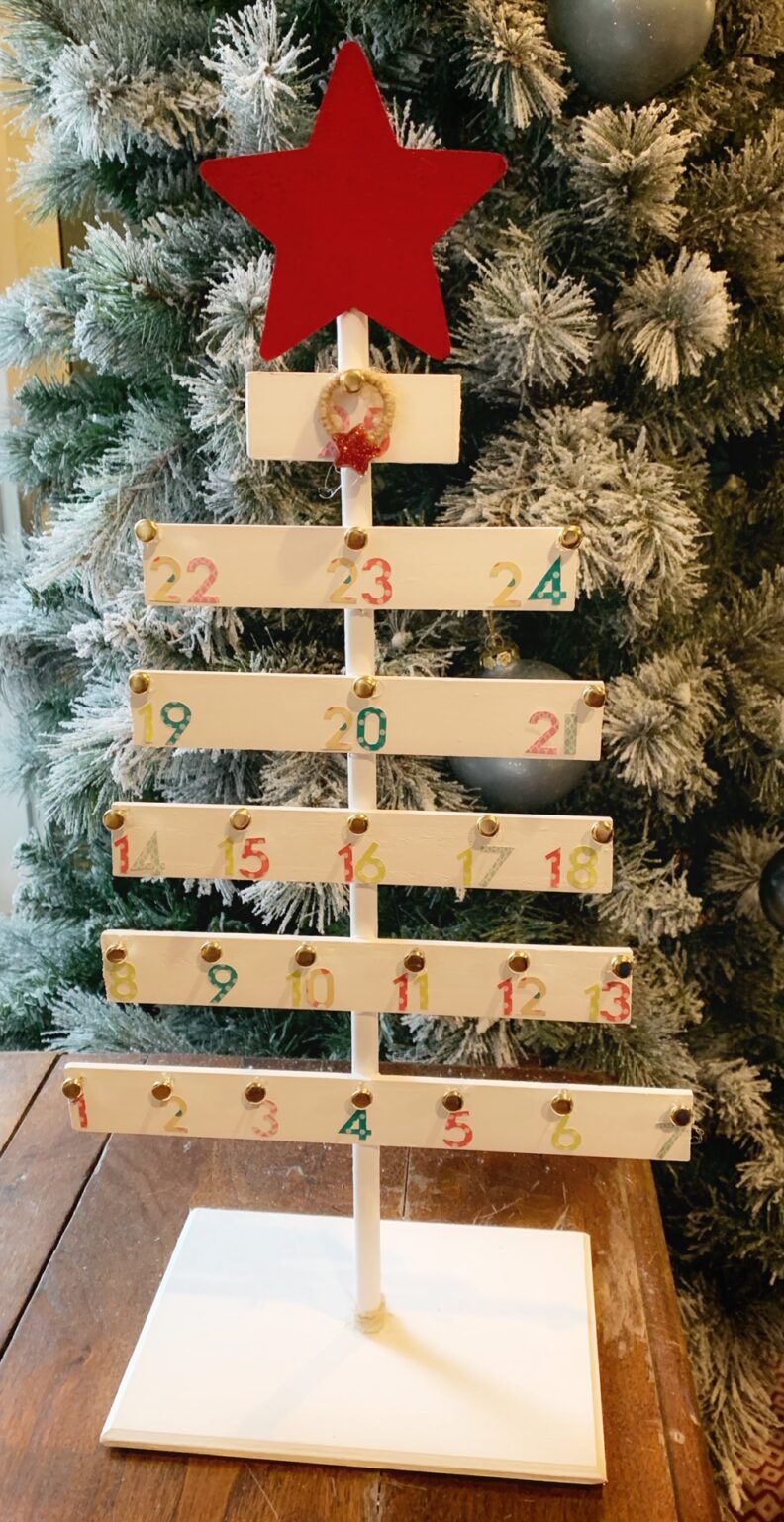 Farmhouse DIY Wooden Tree Advent Calendar - Thrifty NW Mom
