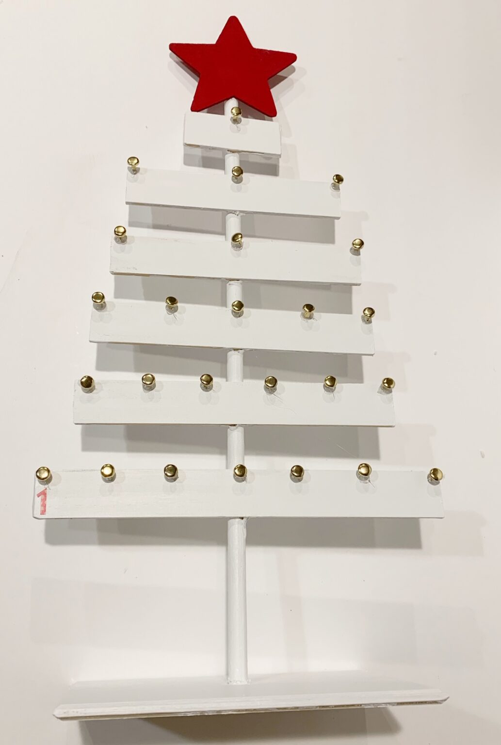 Farmhouse DIY Wooden Tree Advent Calendar - Thrifty NW Mom