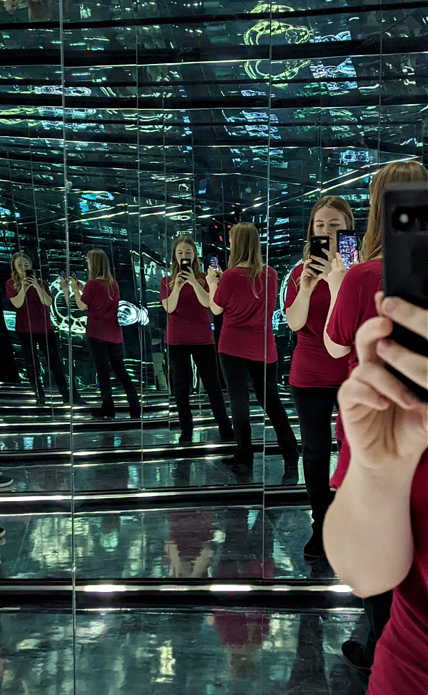 The Infinite Experience Space Tour - An Immersive & Interactive Virtual ...