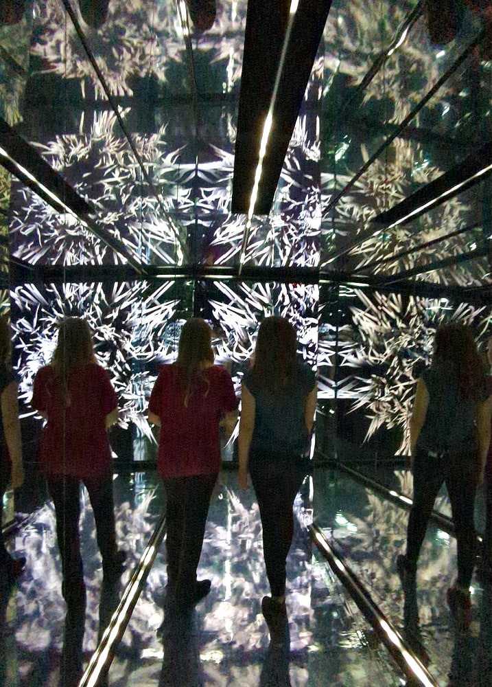 The Infinite Experience Space Tour - An Immersive & Interactive Virtual ...